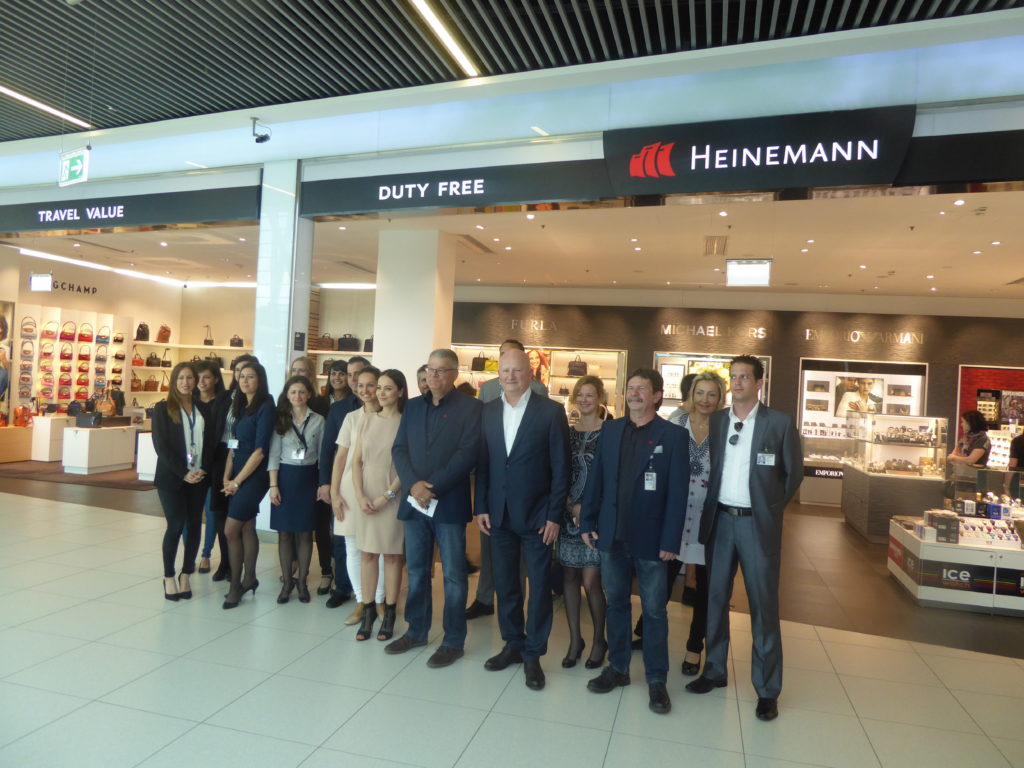 Gebr Heinemann and Budapest Airport mark a retail renewal : The Moodie ...