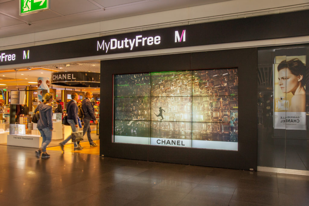 "Setting new standards for outdoor advertising" – Chanel unveils ...