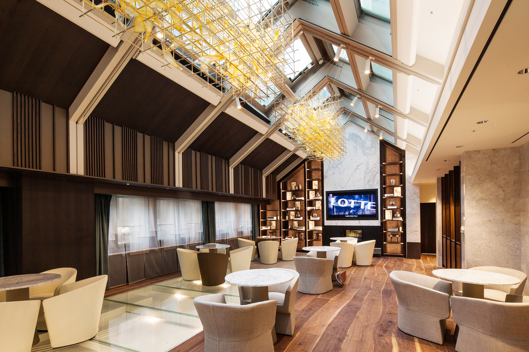 Taking customer service to a new level: Lotte Duty Free set to open US ...