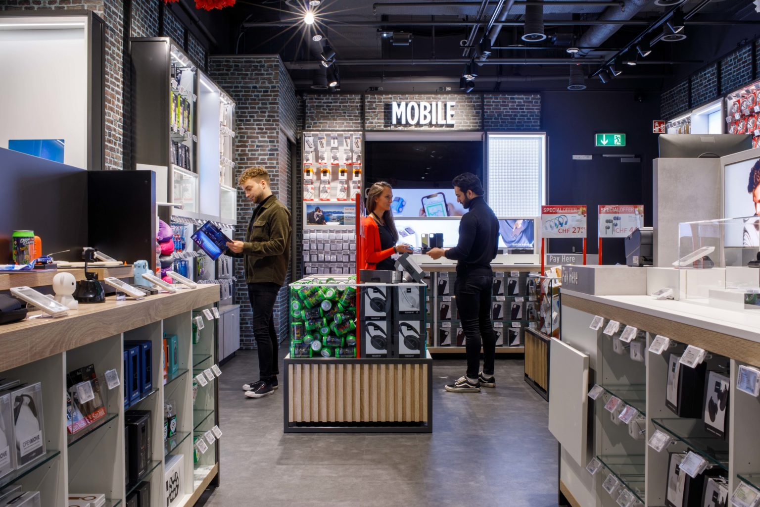 Capi Electronics opens debut store at Zürich Airport : The Moodie ...