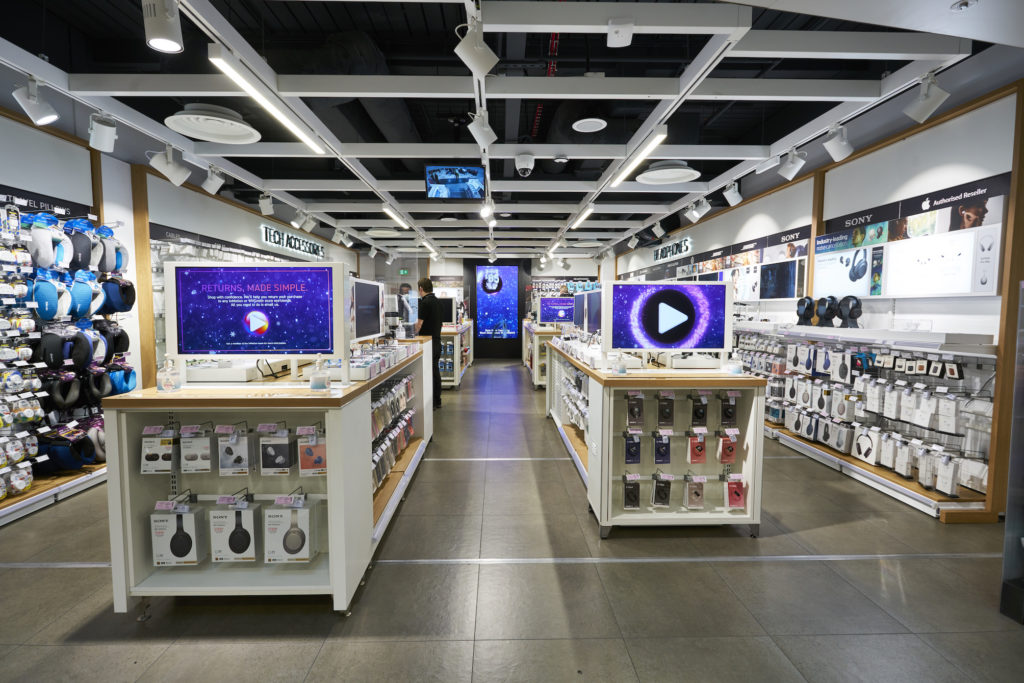WHSmith opens first of four InMotion stores at London Gatwick Airport ...