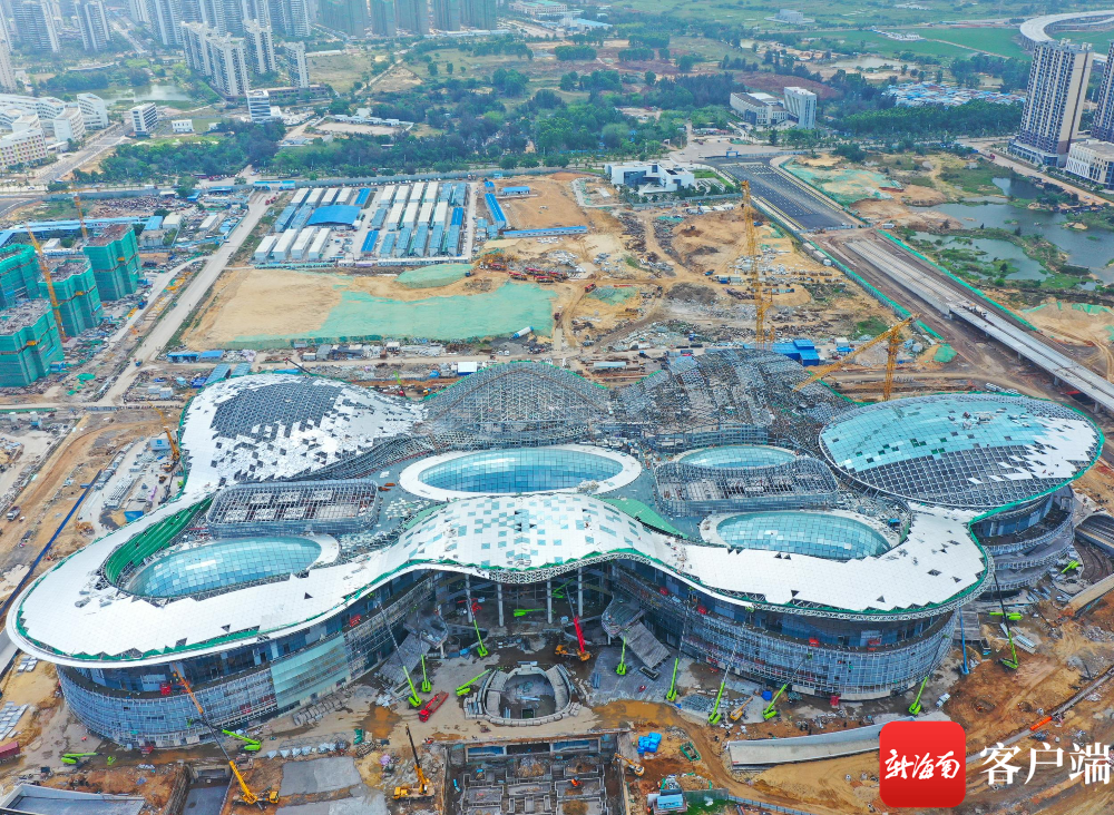 On location in Hainan: A wonder of the duty free world takes shape in ...