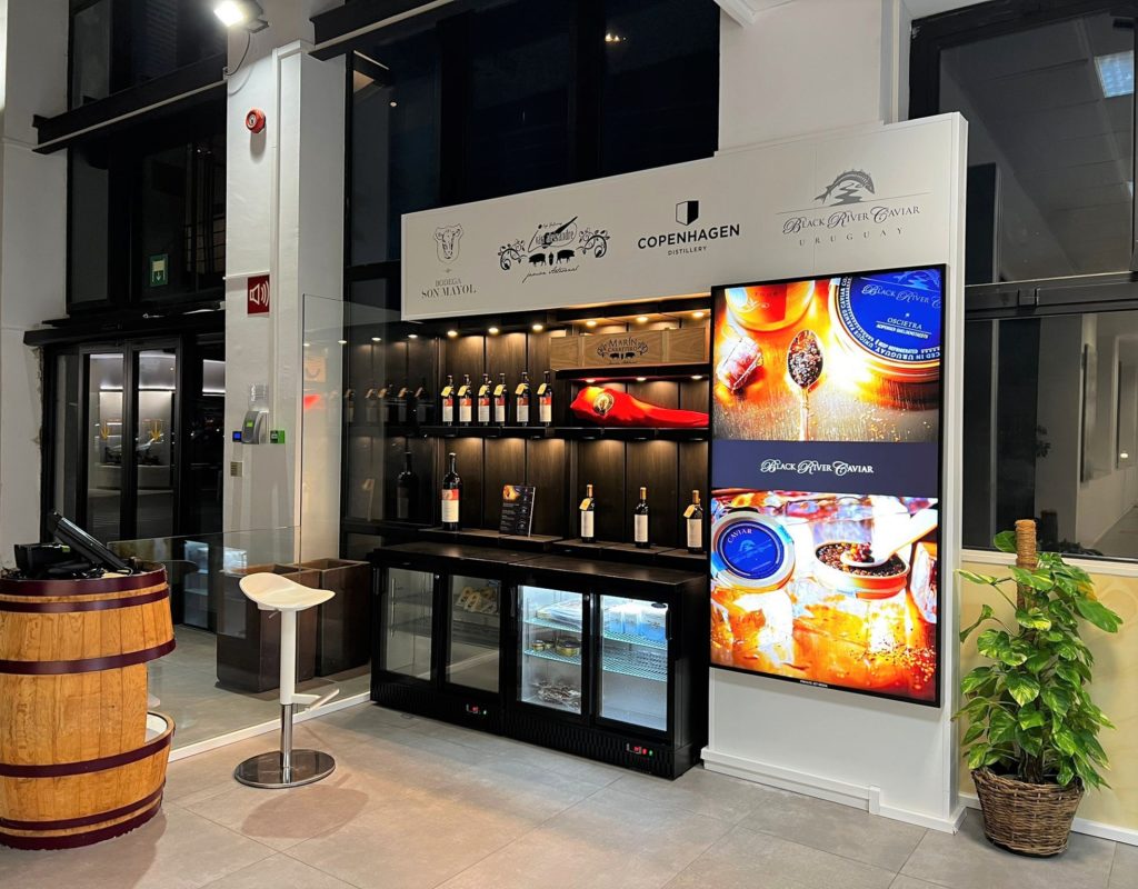 New Loaded Retail concept launches in Palma and Ibiza private jet ...