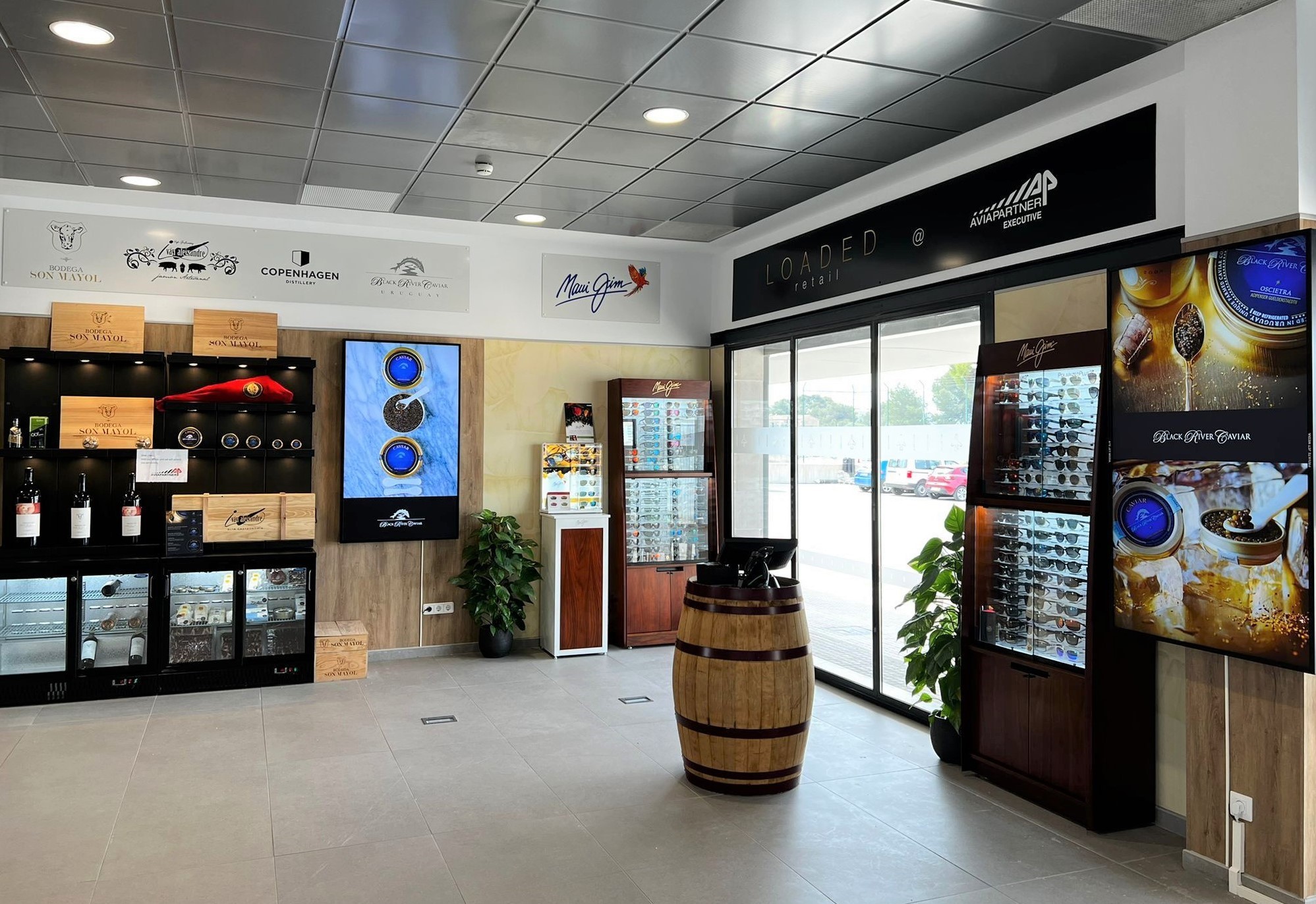 New Loaded Retail concept launches in Palma and Ibiza private jet ...