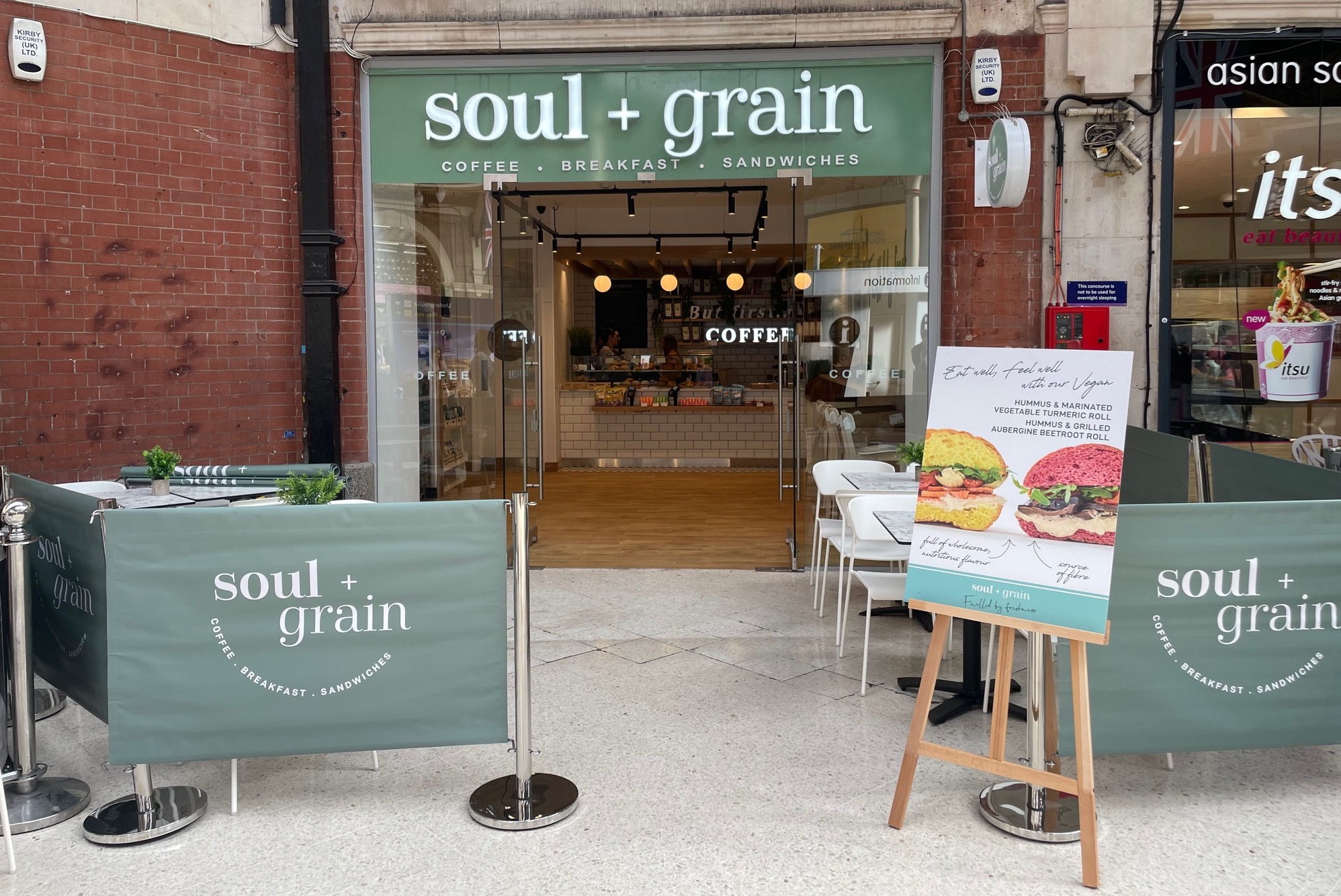 SSP opens new concept Soul + Grain at London Victoria Station : The ...