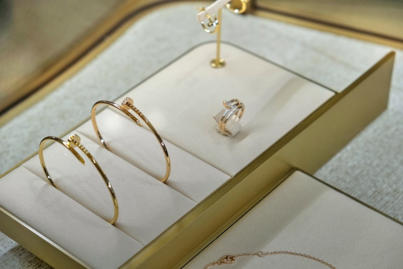 Cartier unveils largest-ever travel retail store at Istanbul Airport ...