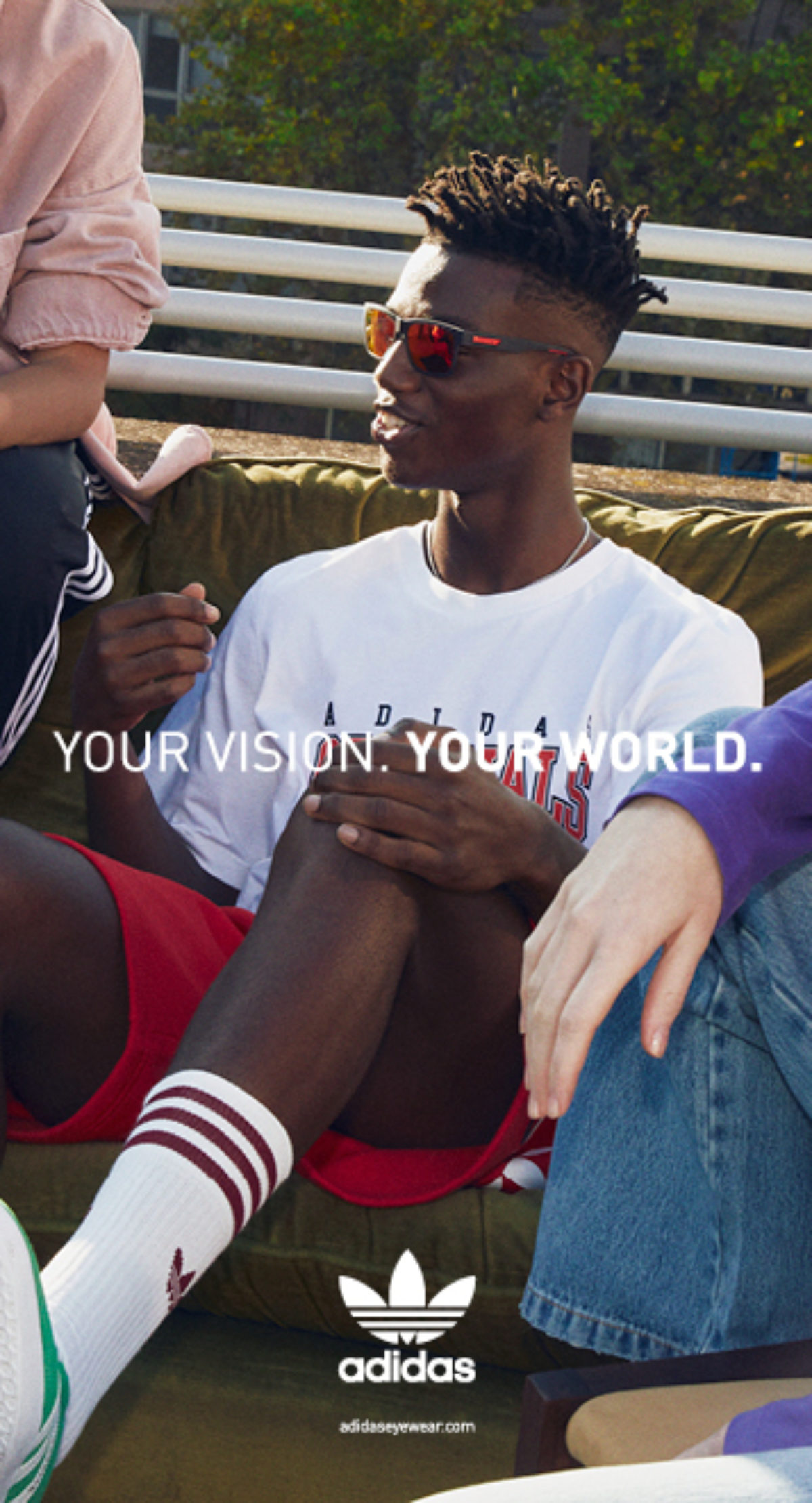 Kappé Schiphol trials Essilor-Luxottica’s virtual try-on solution : The ...