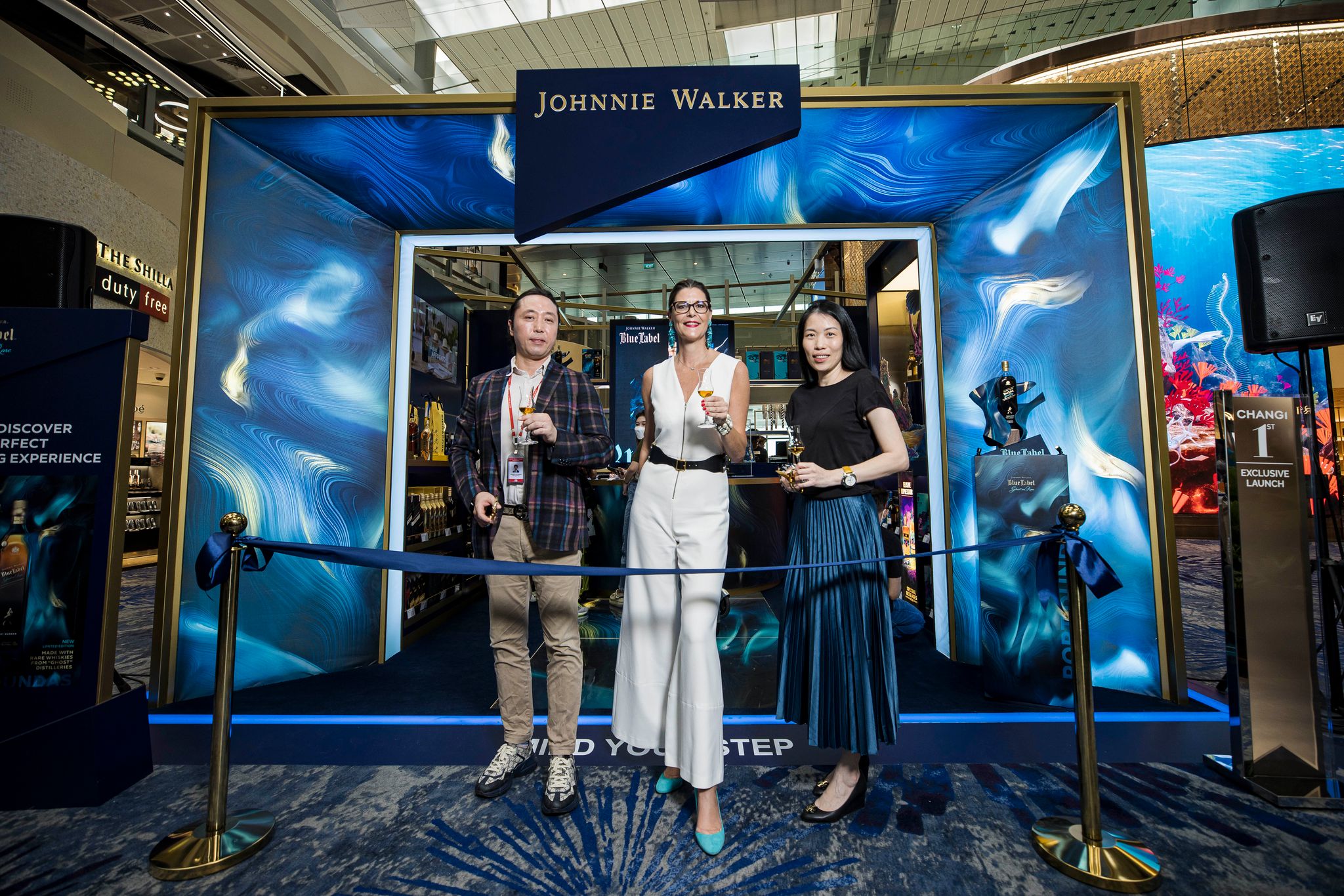 Diageo Global Travel launches Johnnie Walker gifting studio at Singapore Changi T3 : The Moodie ...