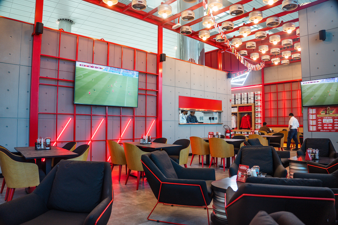 Lagardère HWH Travel Retail opens Budweiser Bar at DXB T3 : The Moodie ...