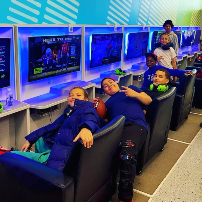 Dallas/Fort Worth Airport salutes Gameway with award for business ...