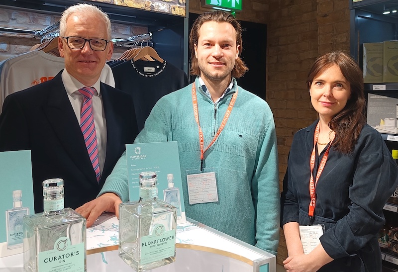 On Location: WHSmith and Gatwick Airport invite shoppers to “explore ...