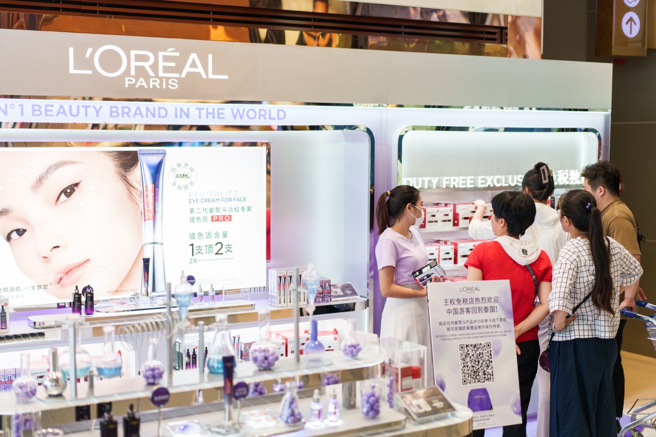 L’Oréal Paris and King Power team up for Science Laboratory animation ...