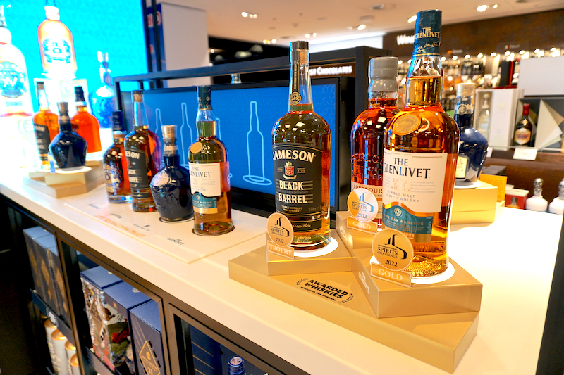 “Pushing the boundaries of retail design” – Schiphol Airport Retail and ...