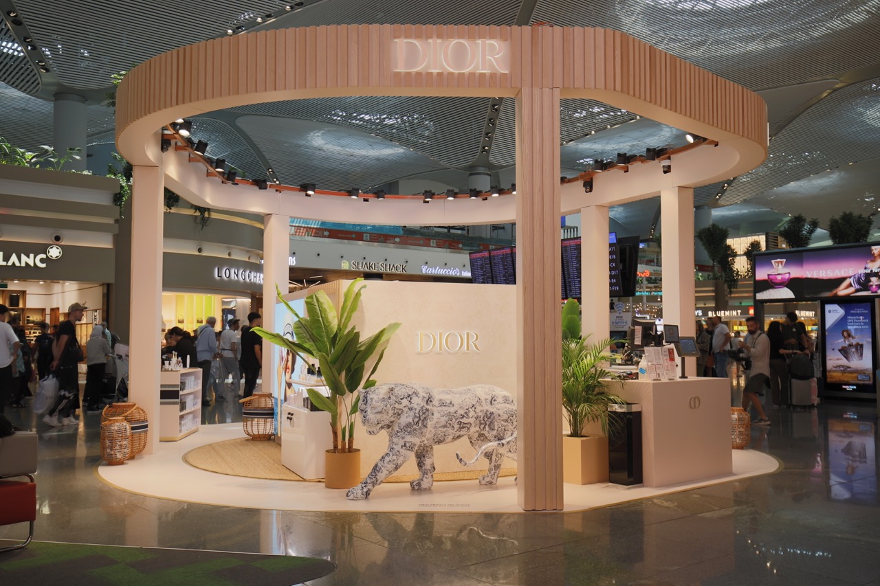 Parfums Christian Dior, Gebr. Heinemann and Unifree partner for ...
