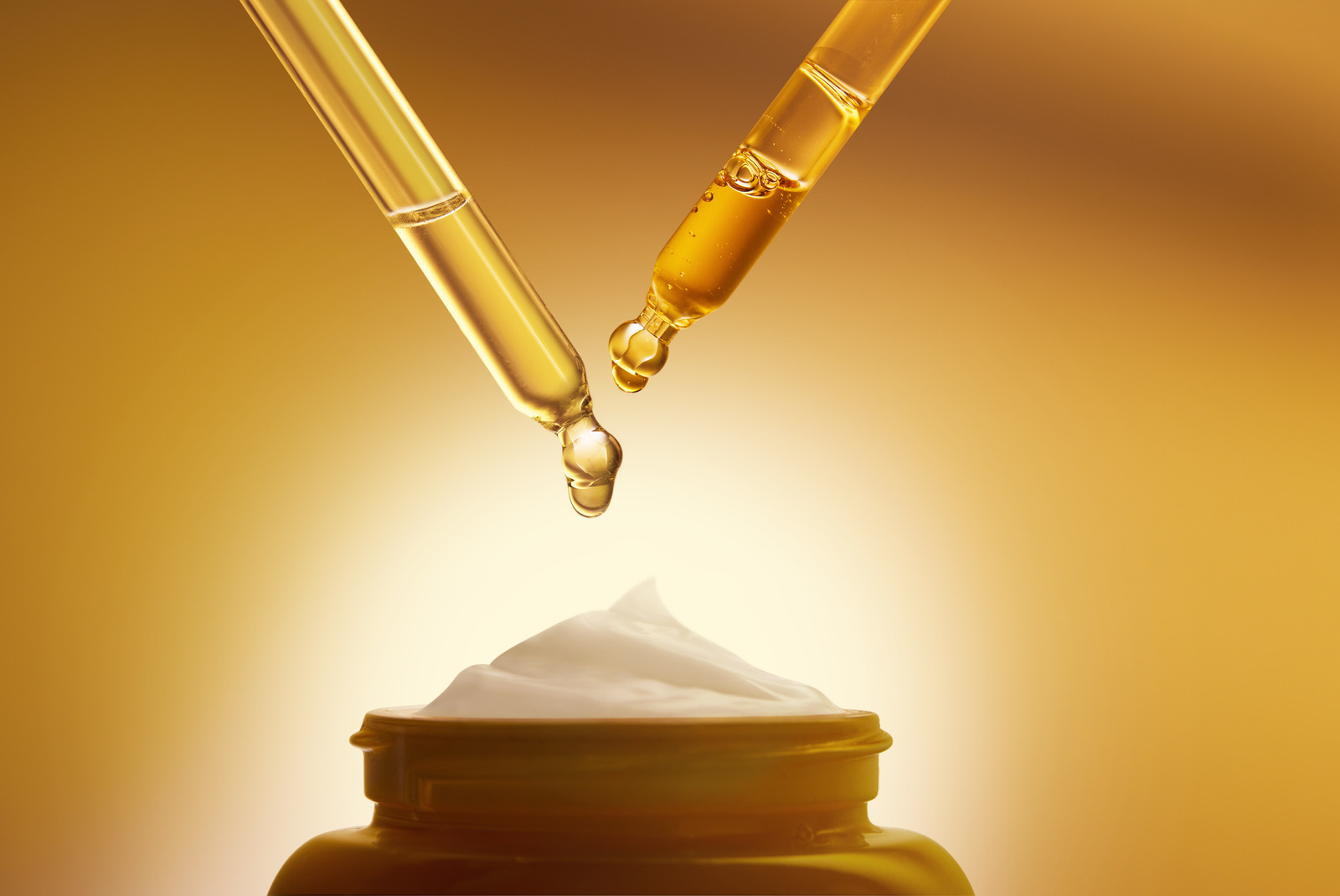 L’OCCITANE relaunches Immortelle Divine Cream with dynamic travel ...